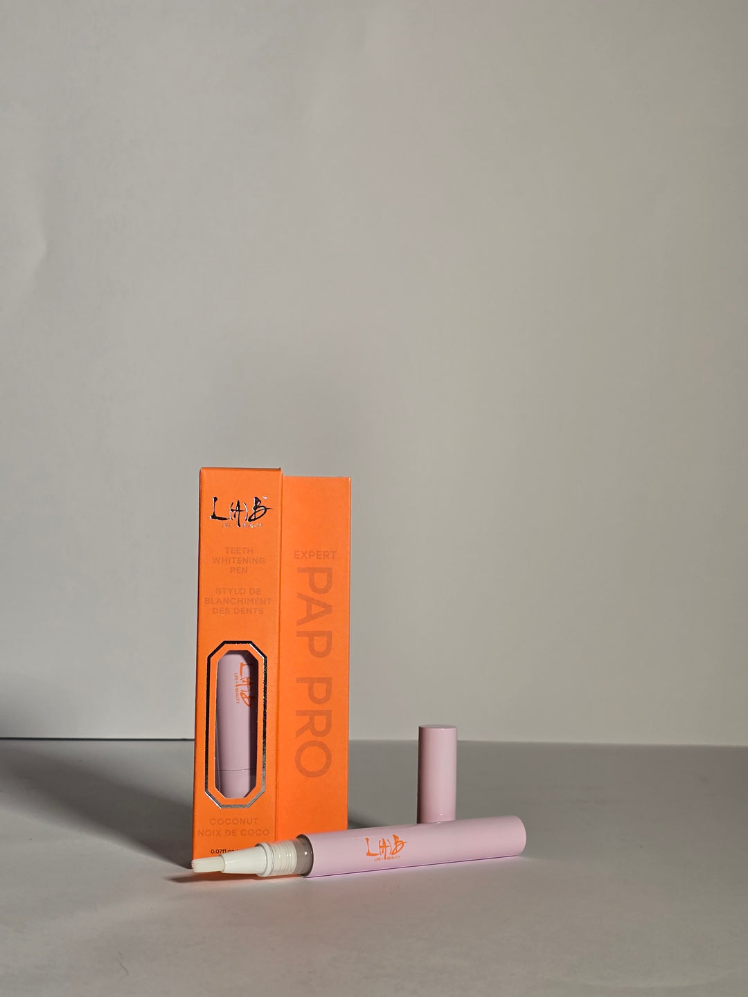 Expert PAP Pro Teeth Whitening Pen – L(A)B=LIFE+BEAUTY