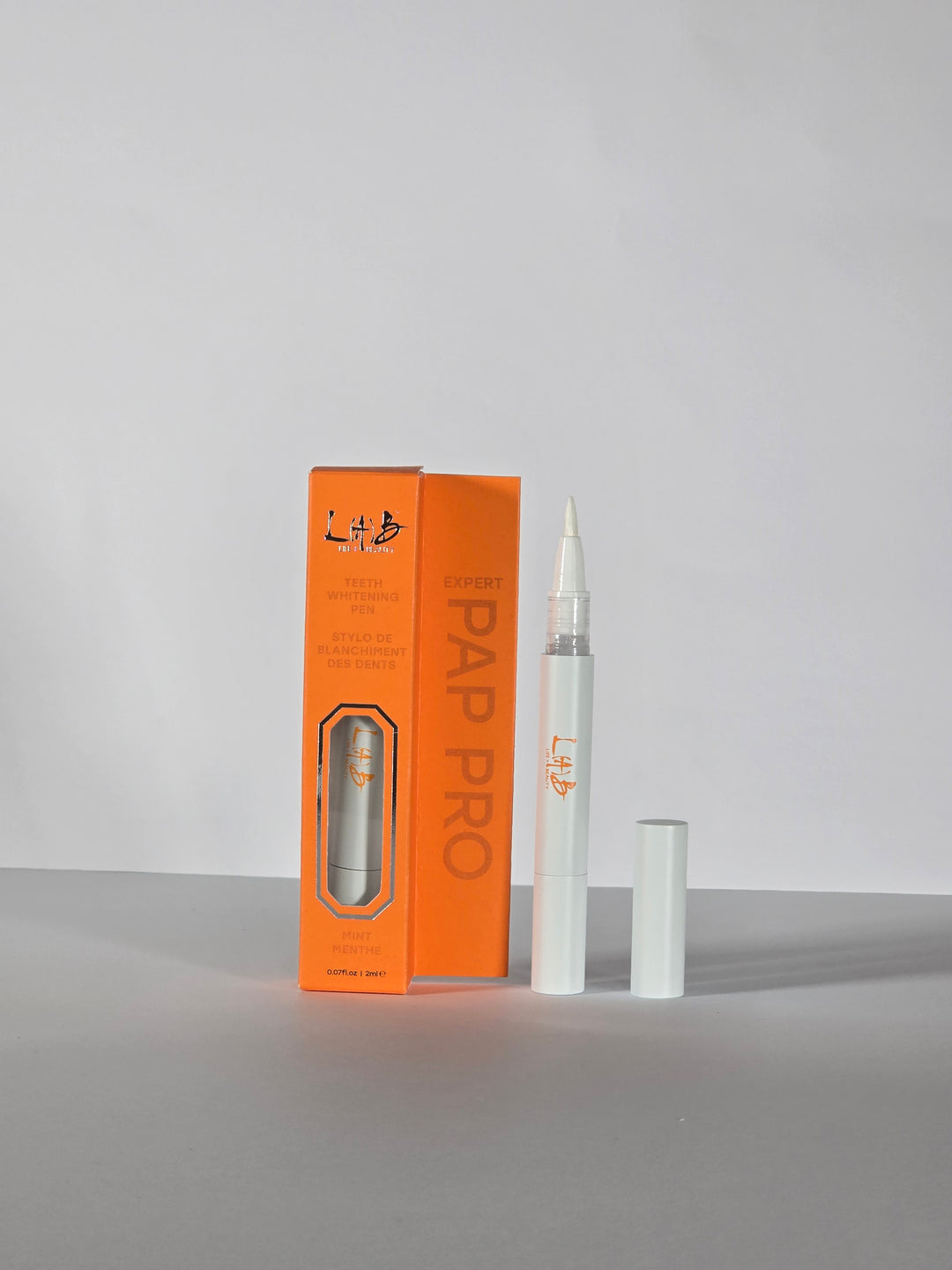 Expert PAP Pro Teeth Whitening Pen – L(A)B=LIFE+BEAUTY